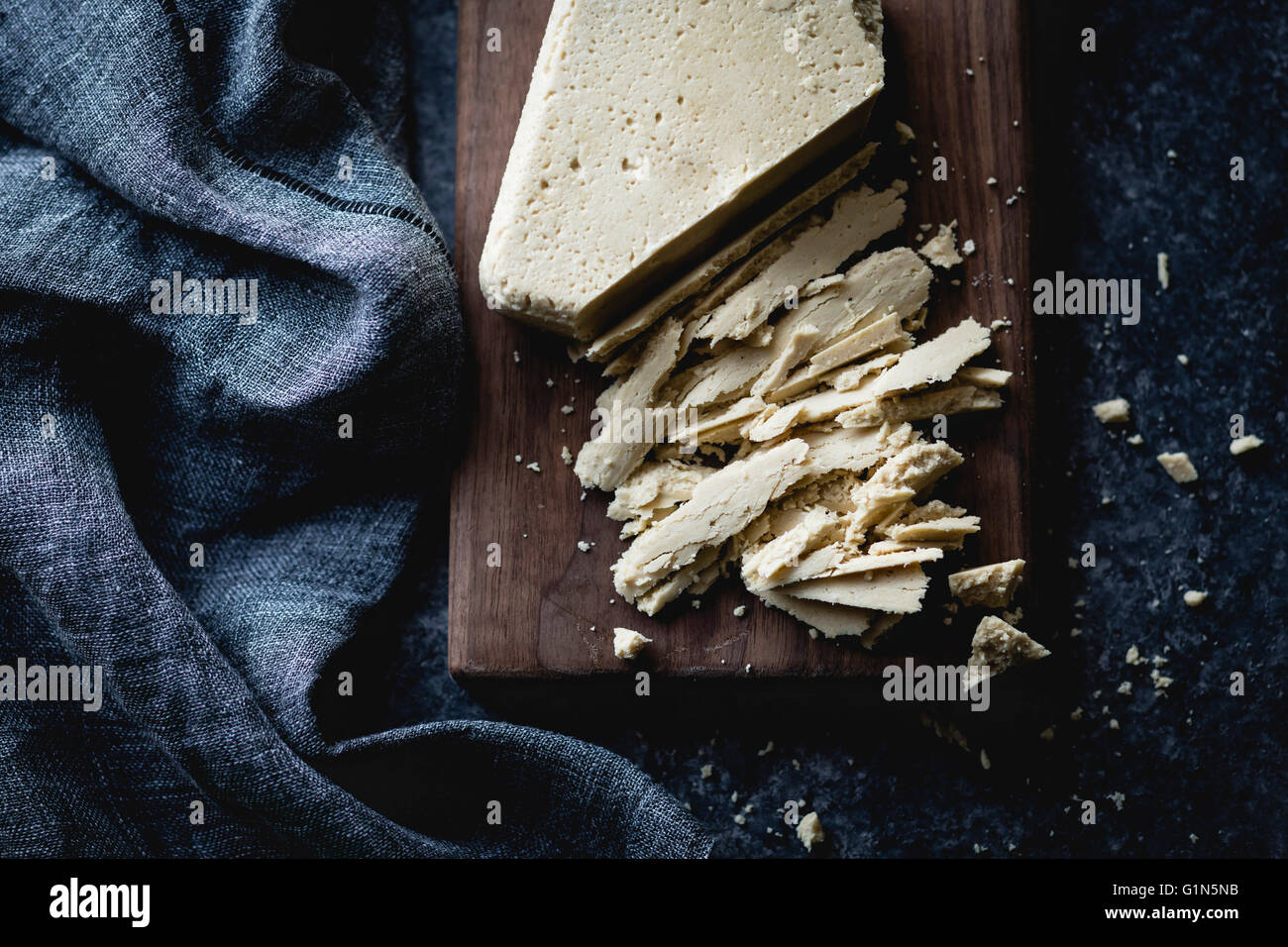 Halva hi-res stock photography and images - Alamy