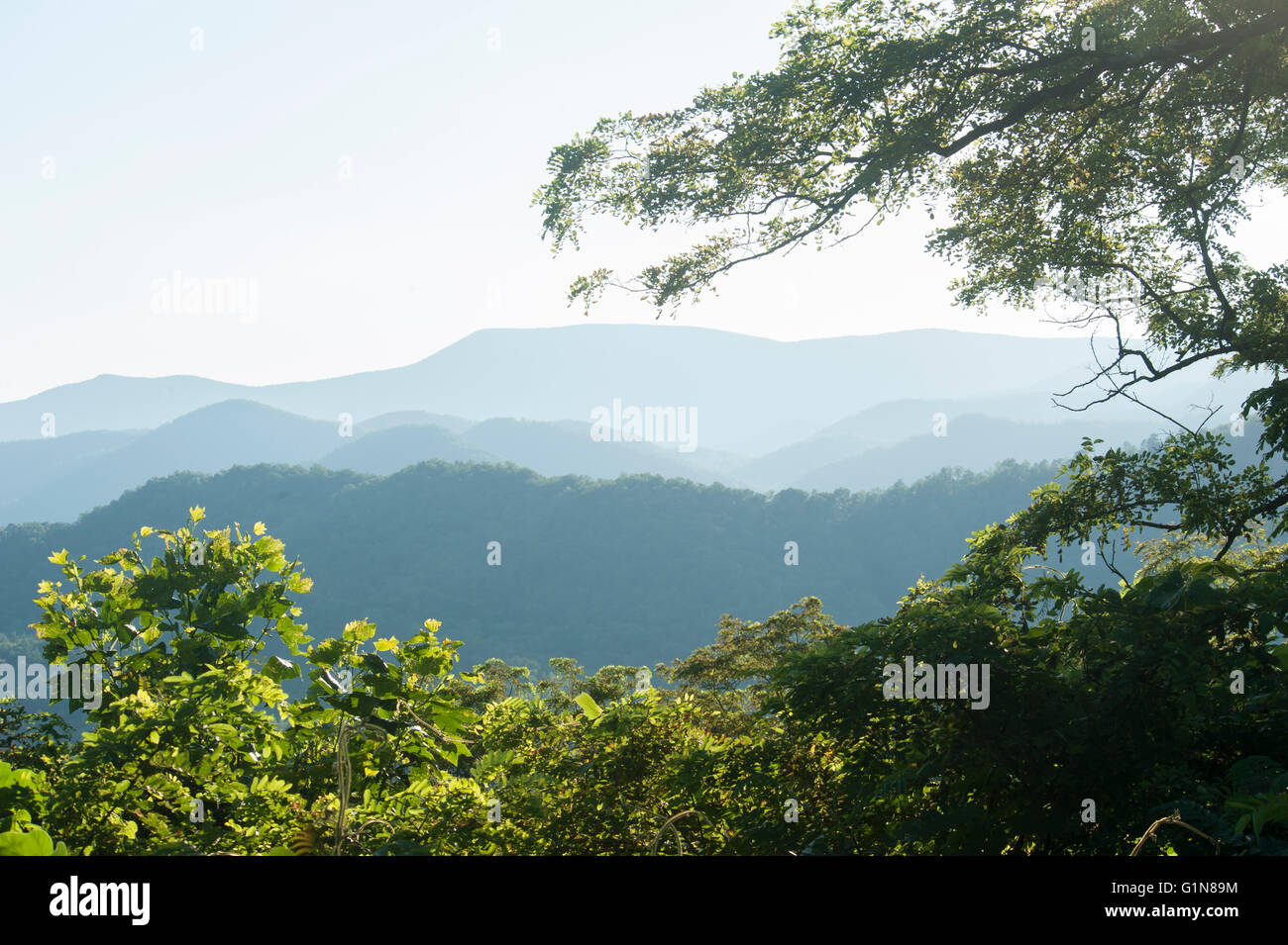 Smoky ridge hi-res stock photography and images - Alamy