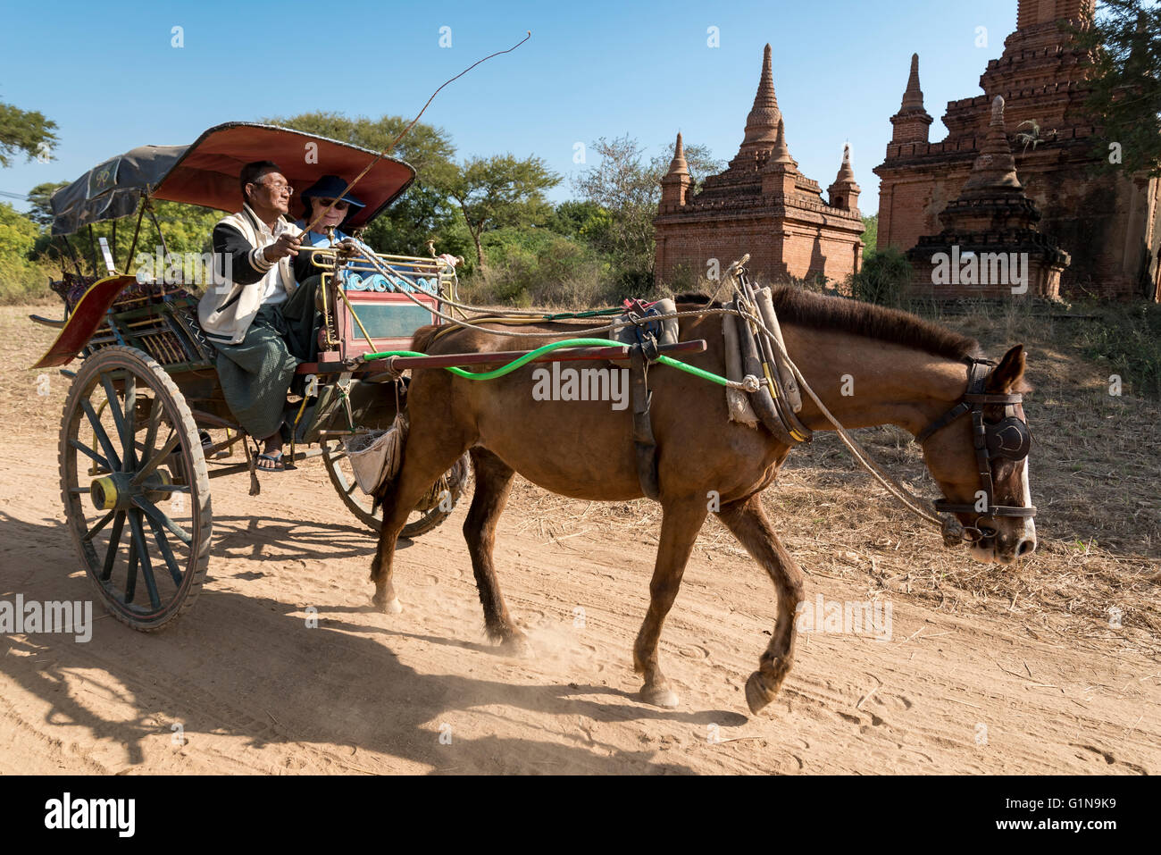 Bagan horse cart hi-res stock photography and images - Alamy