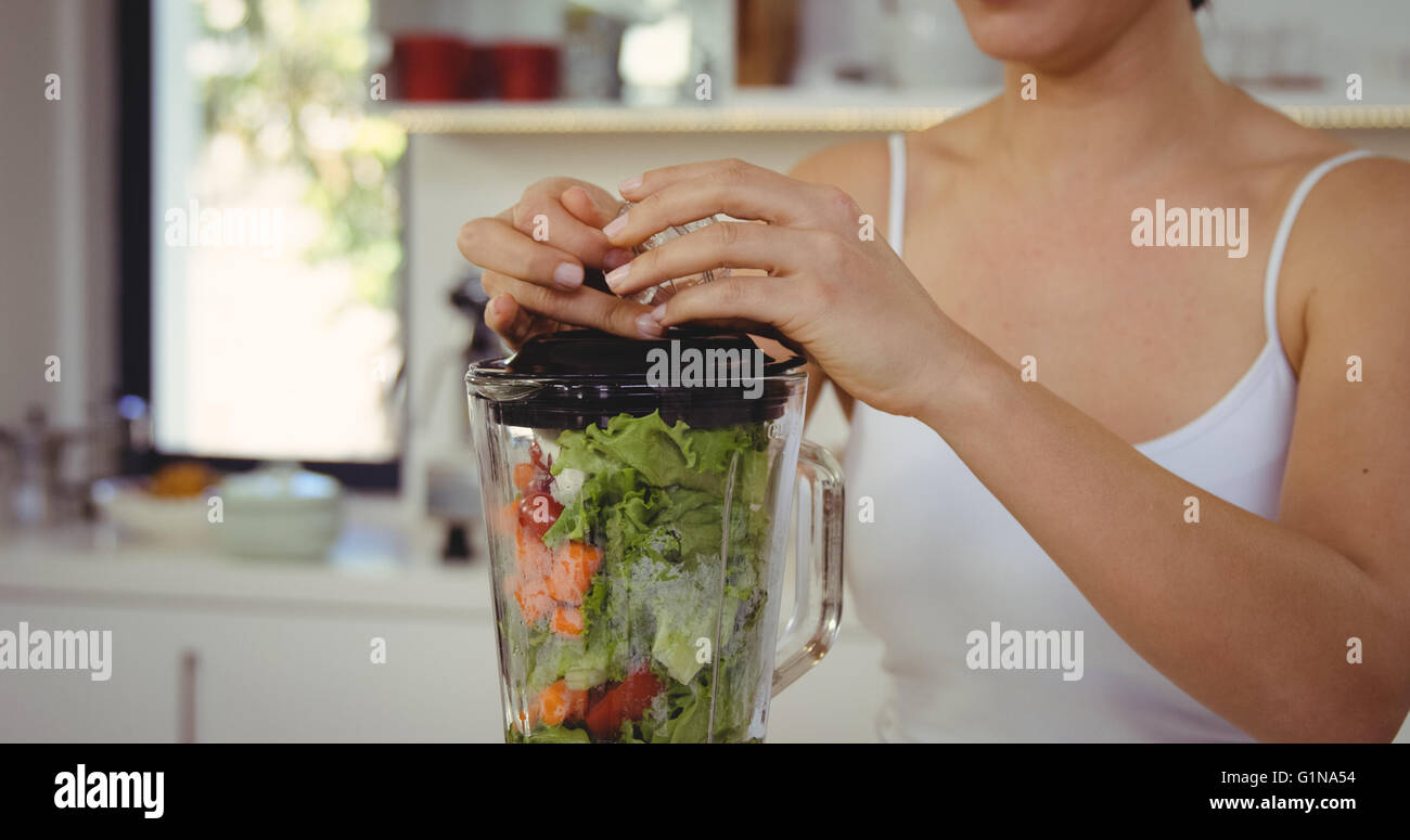 Smoothie making machine hi-res stock photography and images - Alamy