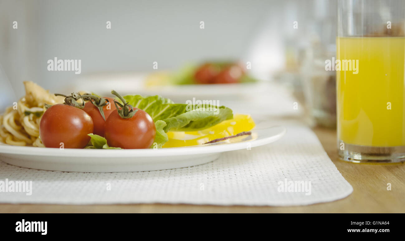 Standing plate hi-res stock photography and images - Alamy