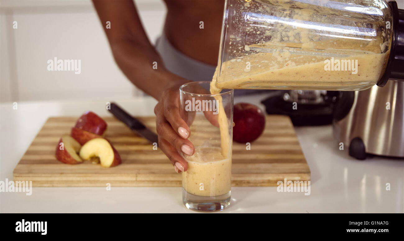 Smoothie making machine hi-res stock photography and images - Alamy