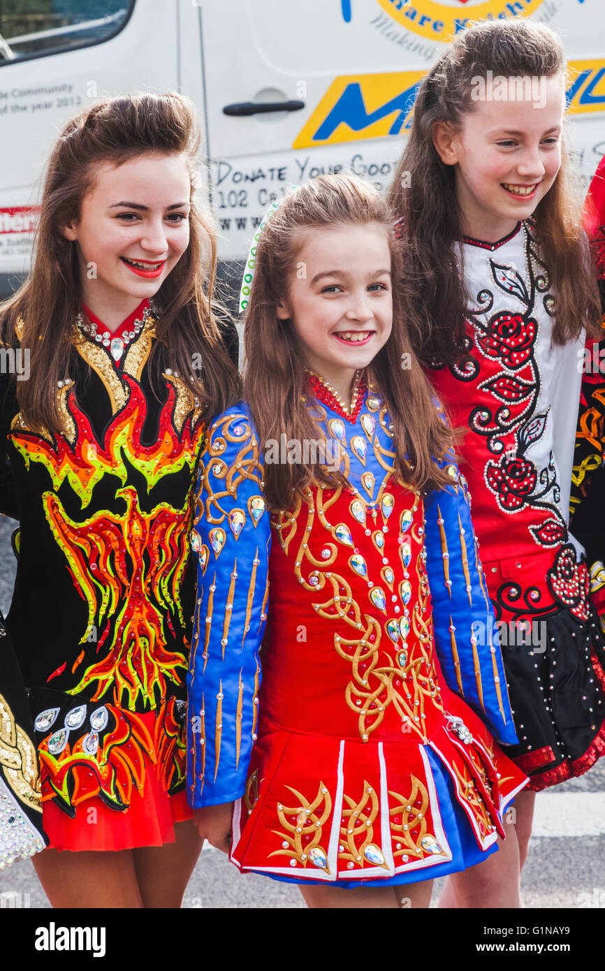 England, London, St.Patrick's Day Parade, Girls Dressed in Traditional ...