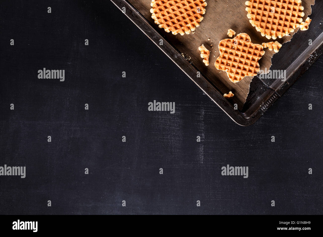 Waffle paper hi-res stock photography and images - Alamy