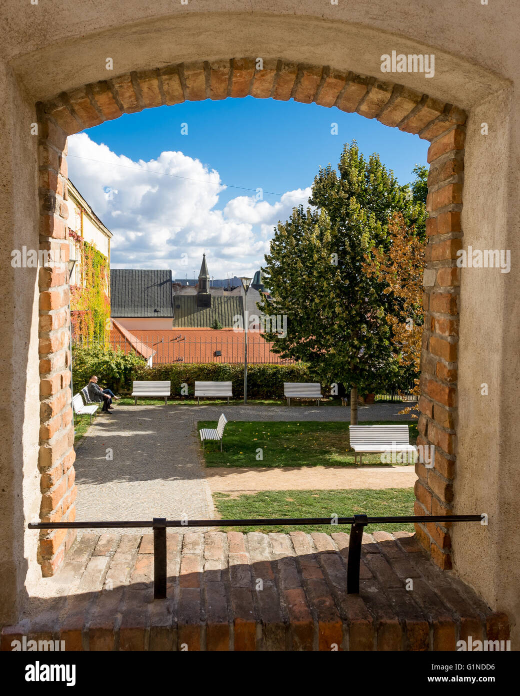 Concrete window frame hi-res stock photography and images - Alamy