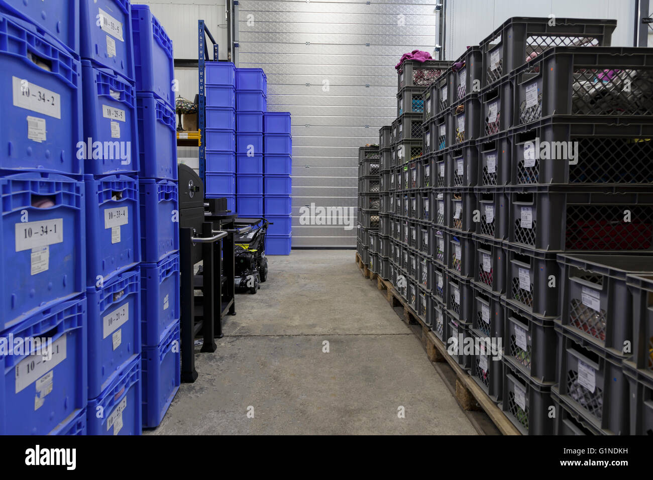 Warehouse Processing Complete Stock Photo Alamy warehouse-processing-complete-stock-photo-alamy