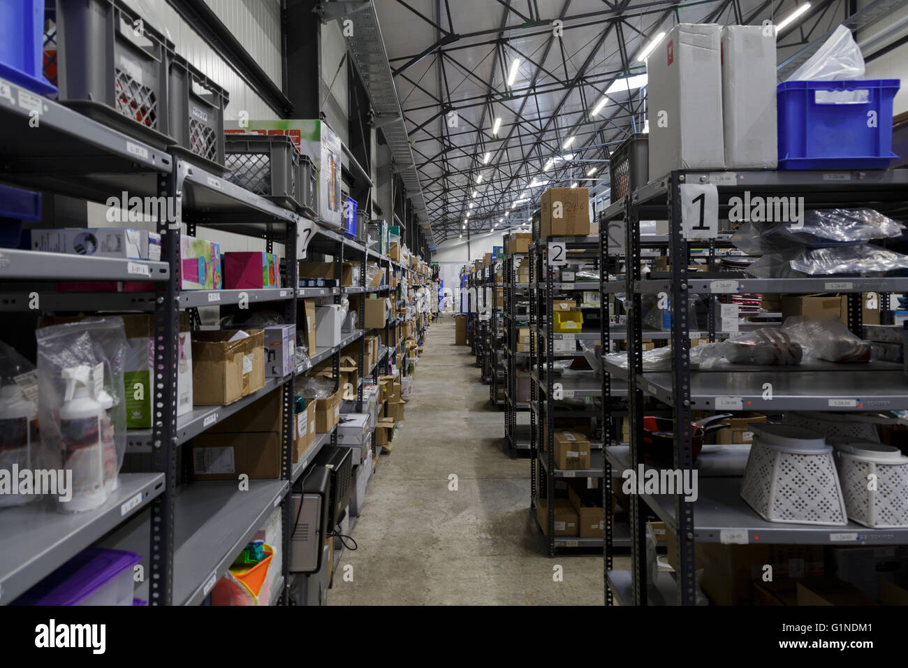 Warehouse processing complete Stock Photo - Alamy