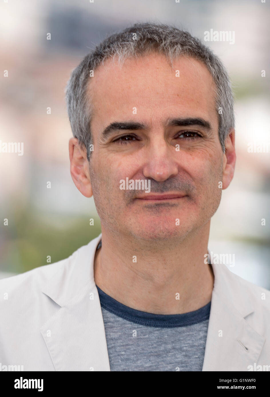 Cannes, France. 17th May, 2016. French director Olivier Assayas poses ...