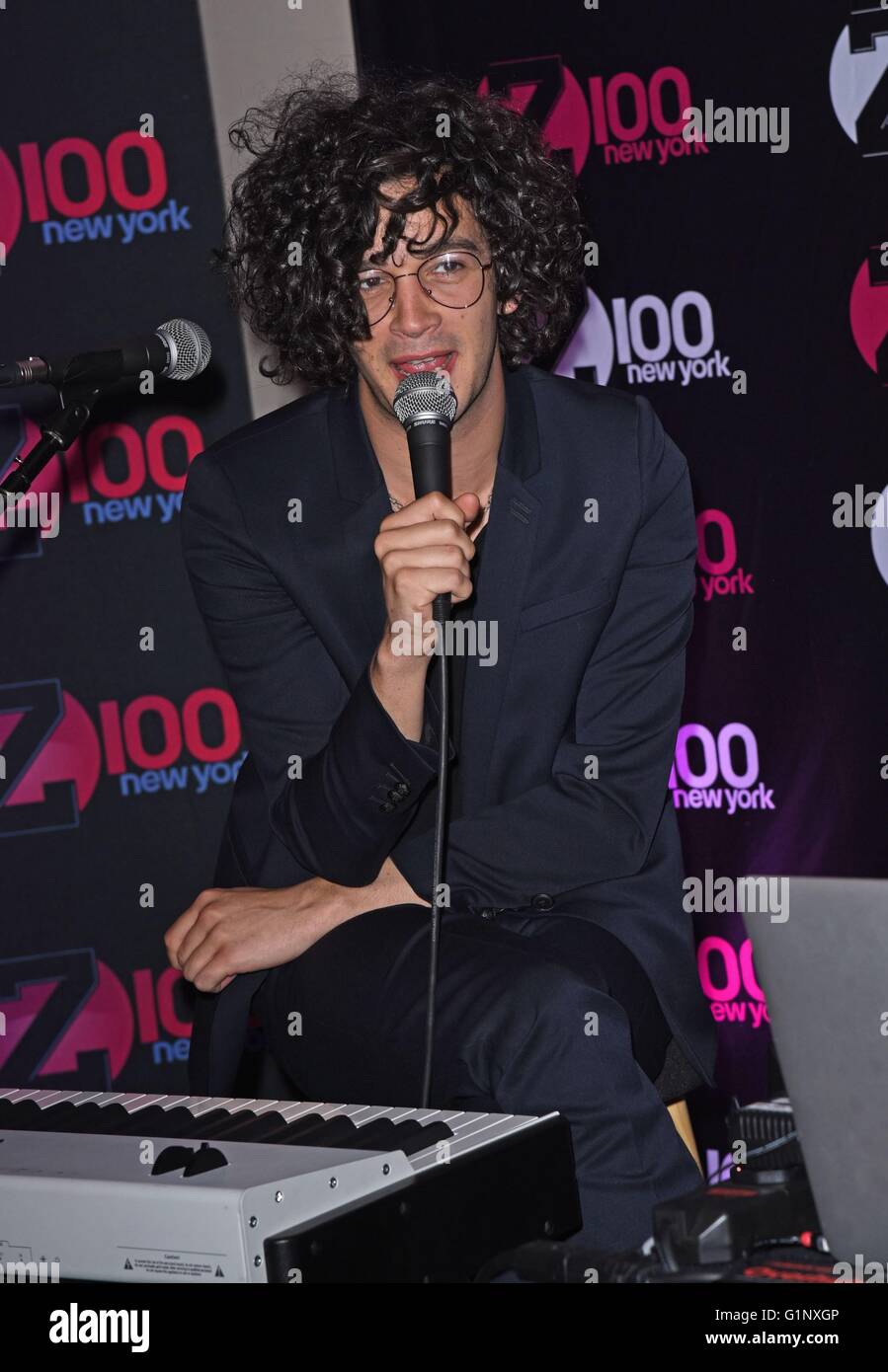 Matty healy 2016 hi-res stock photography and images - Alamy