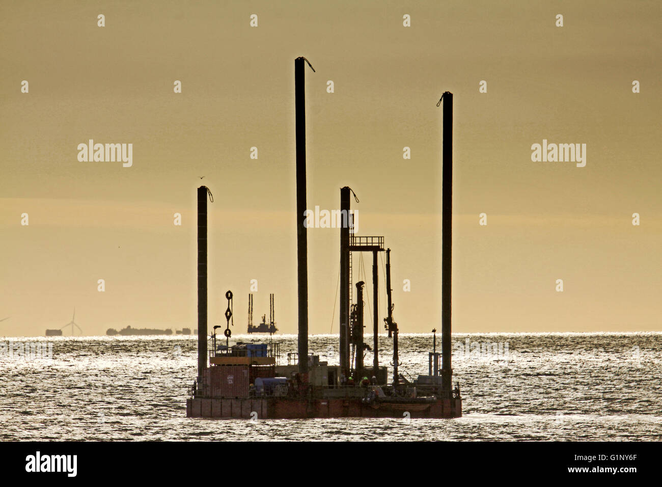 Work over rig hi-res stock photography and images - Alamy