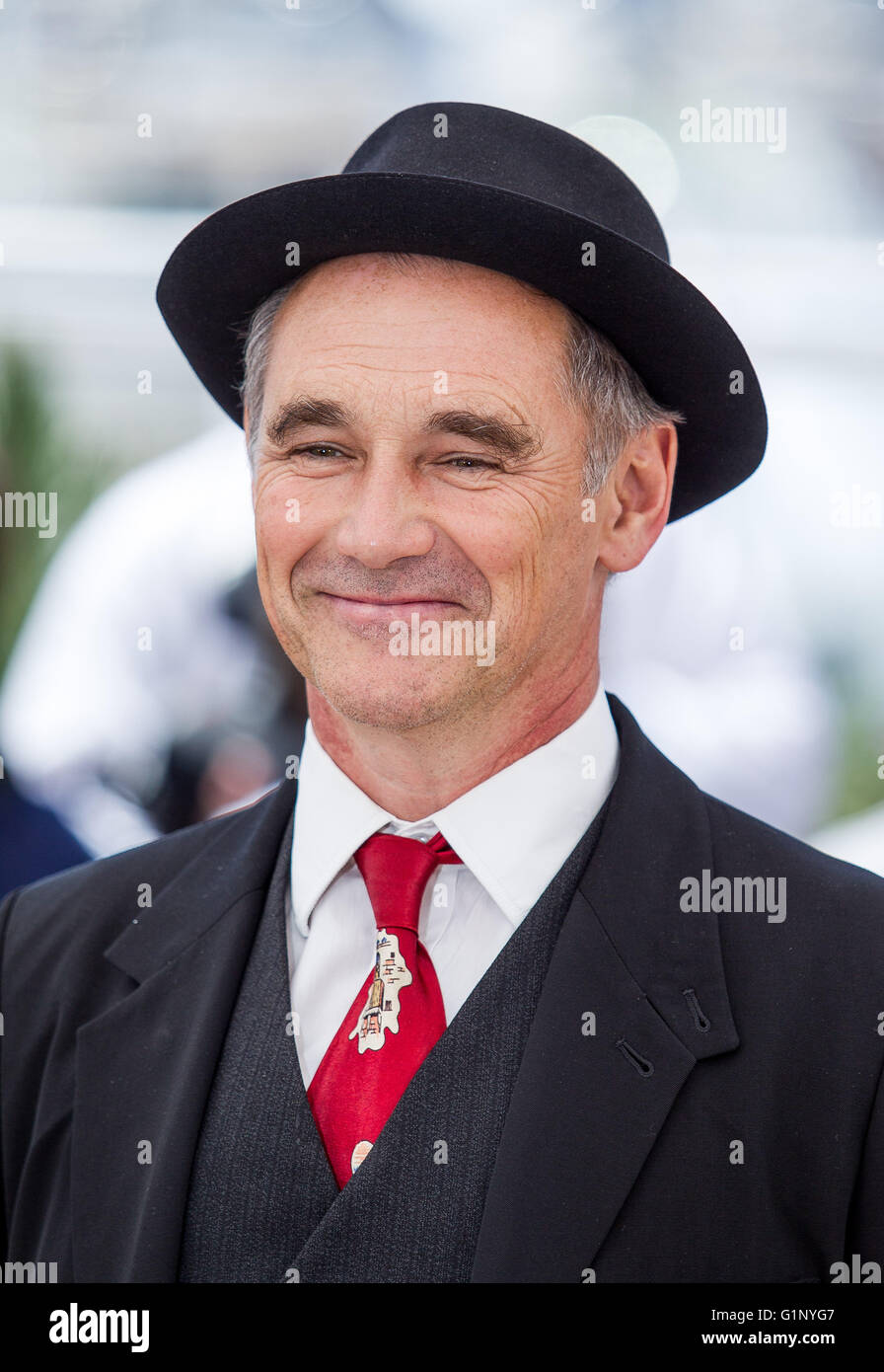 Cannes, France. 15th May, 2016. Mark Rylance Actor The Bfg, Photocall ...