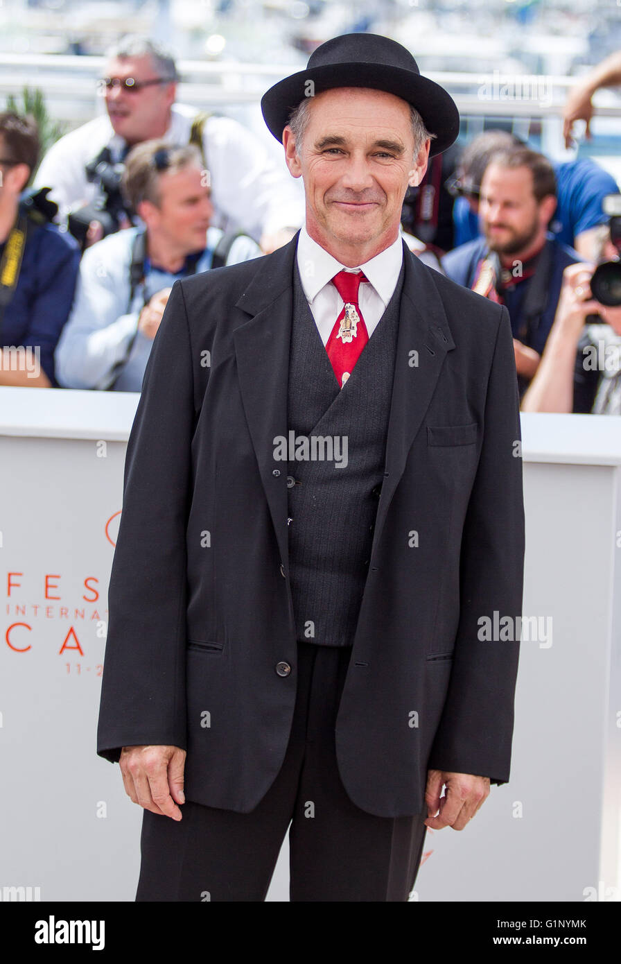 Cannes, France. 15th May, 2016. Mark Rylance Actor The Bfg, Photocall ...
