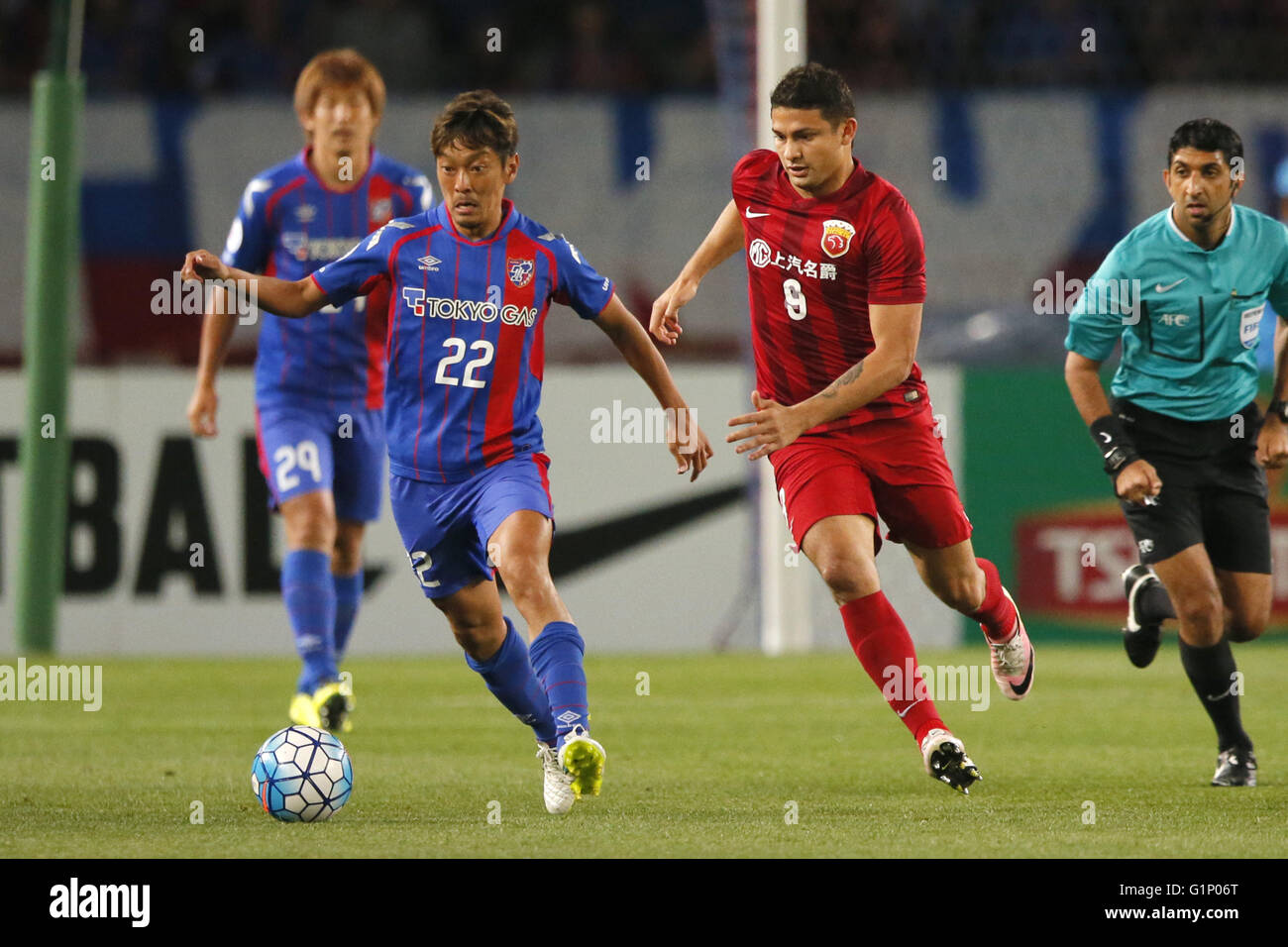 Tokyo Stadium, Tokyo, Japan. 17th May, 2016. (L-R) Naotake Hanyu (FC ...