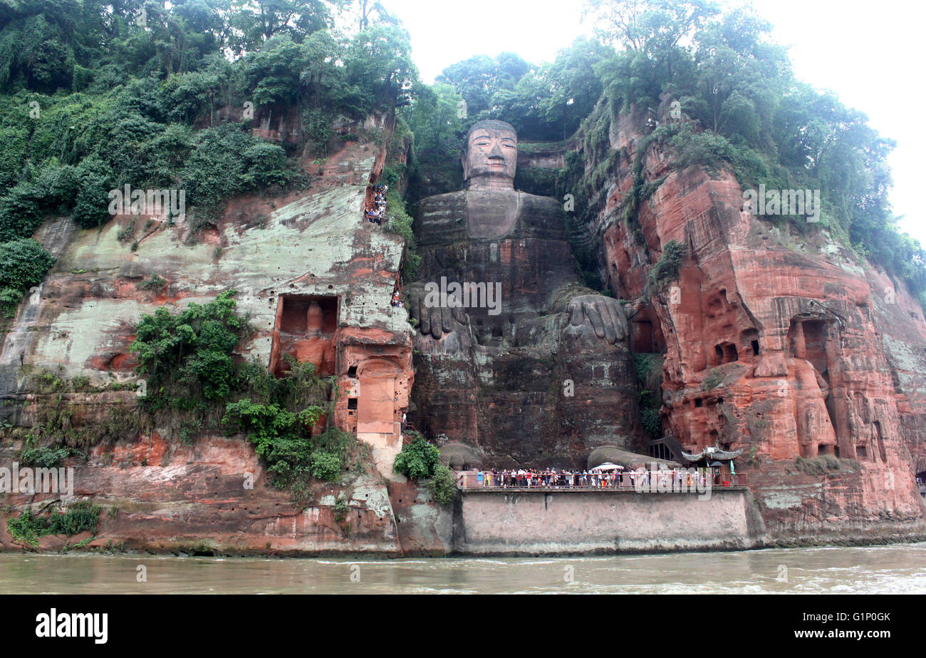 Statue buddha carved on cliff hi-res stock photography and images - Alamy
