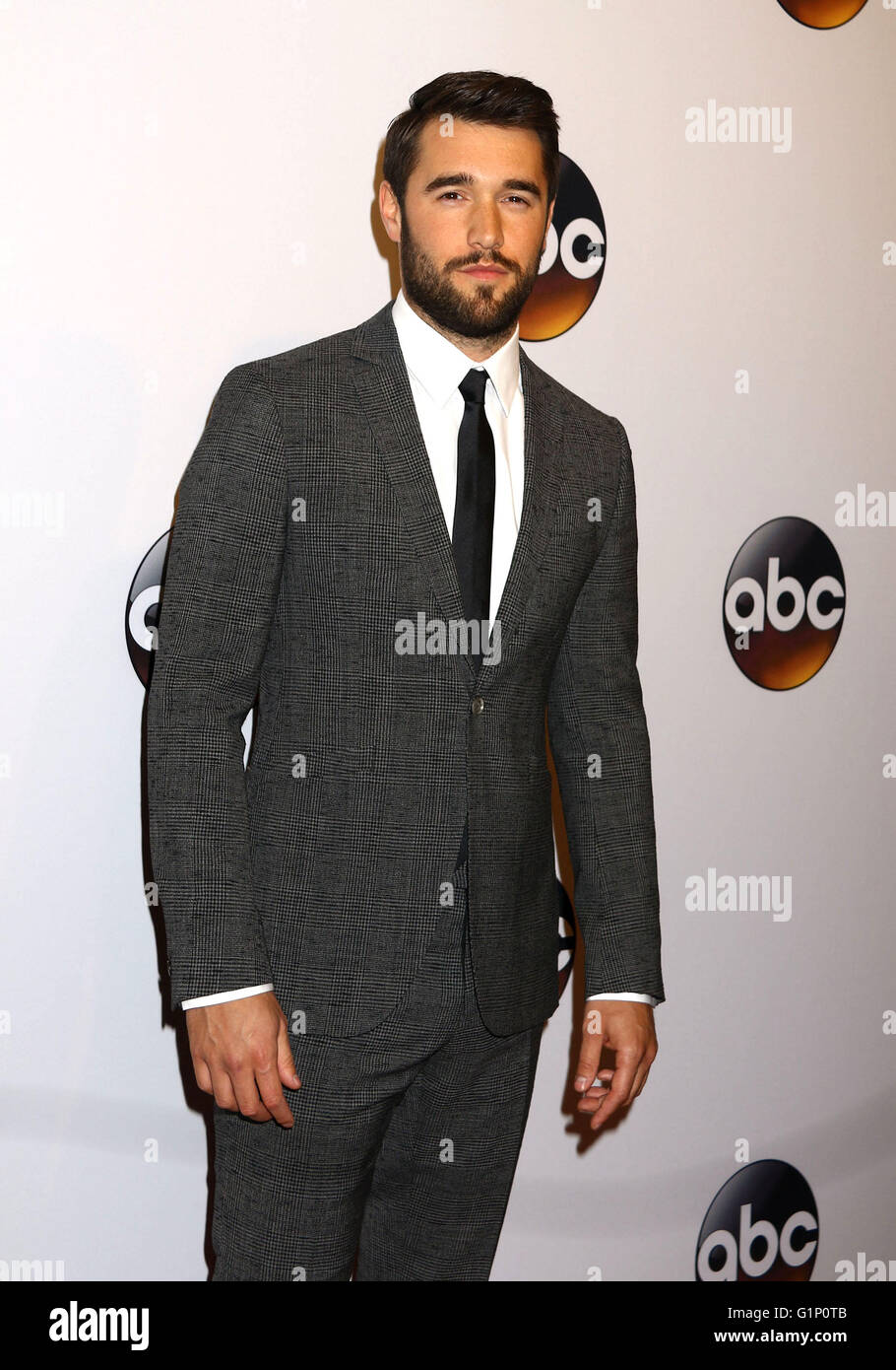 New York, USA. 17th May, 2016. Actor JOSH BOWMAN attends 2016 ABC ...