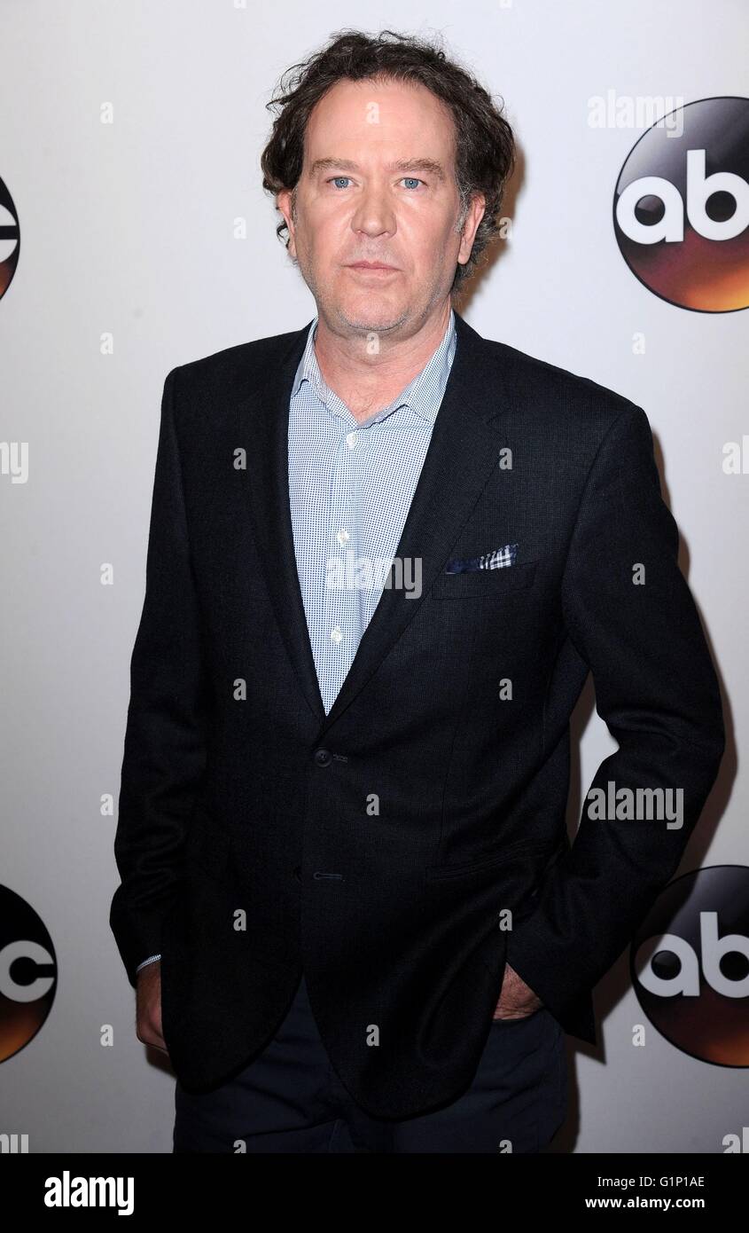 New York, NY, USA. 17th May, 2016. Tim Hutton at arrivals for ABC ...