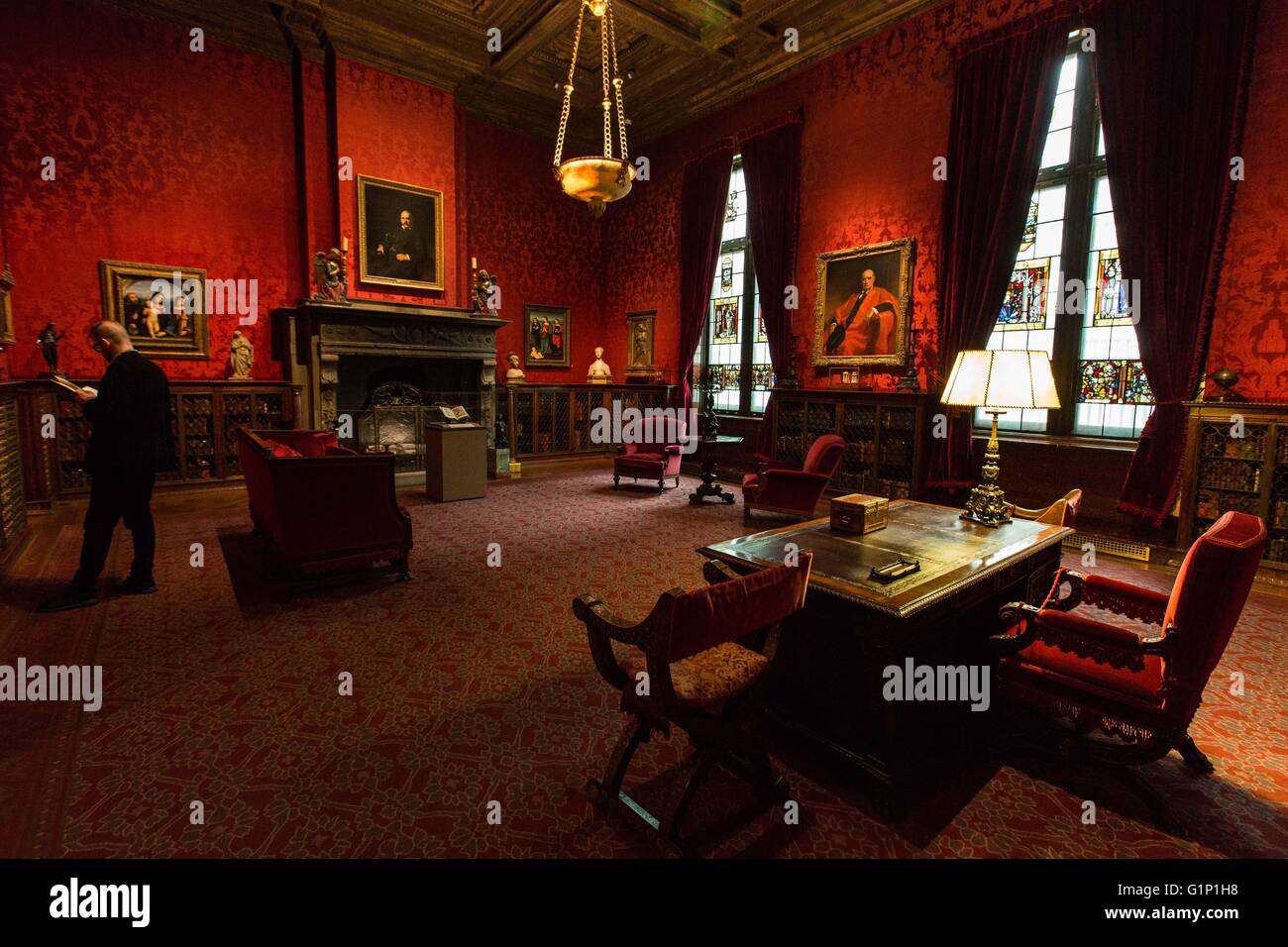 The morgan library and museum study hi-res stock photography and images ...