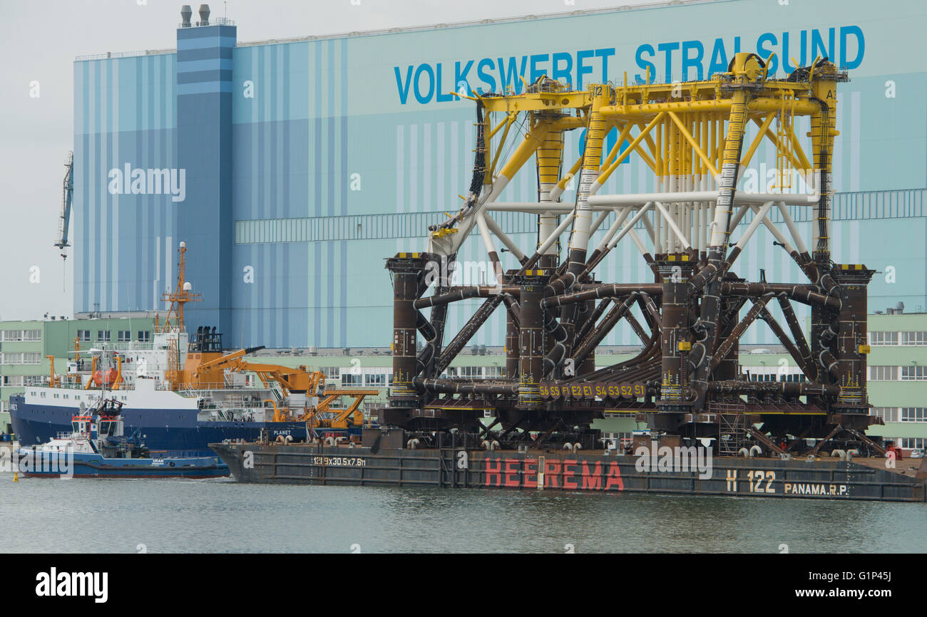 Stralsund, Germany. 18th May, 2016. A towing convoy pulling foundations ...