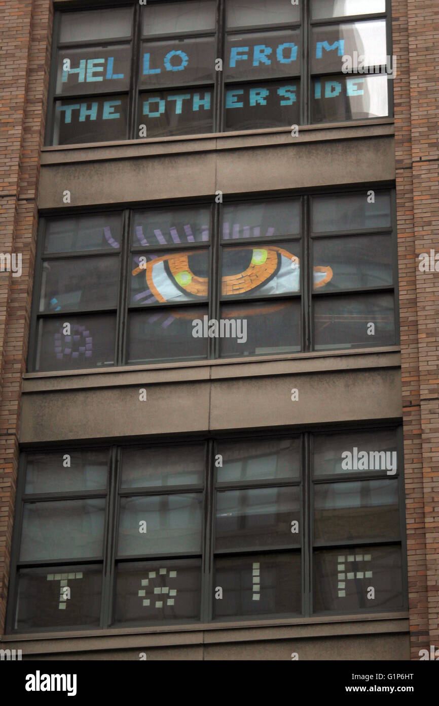 Post-it notes war breaks out in New York City Stock Photo - Alamy
