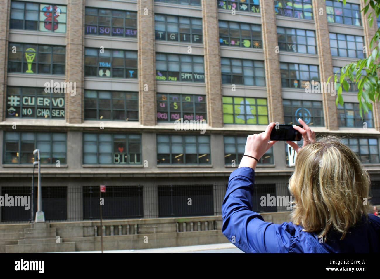 Post-it notes war breaks out in New York City Stock Photo - Alamy