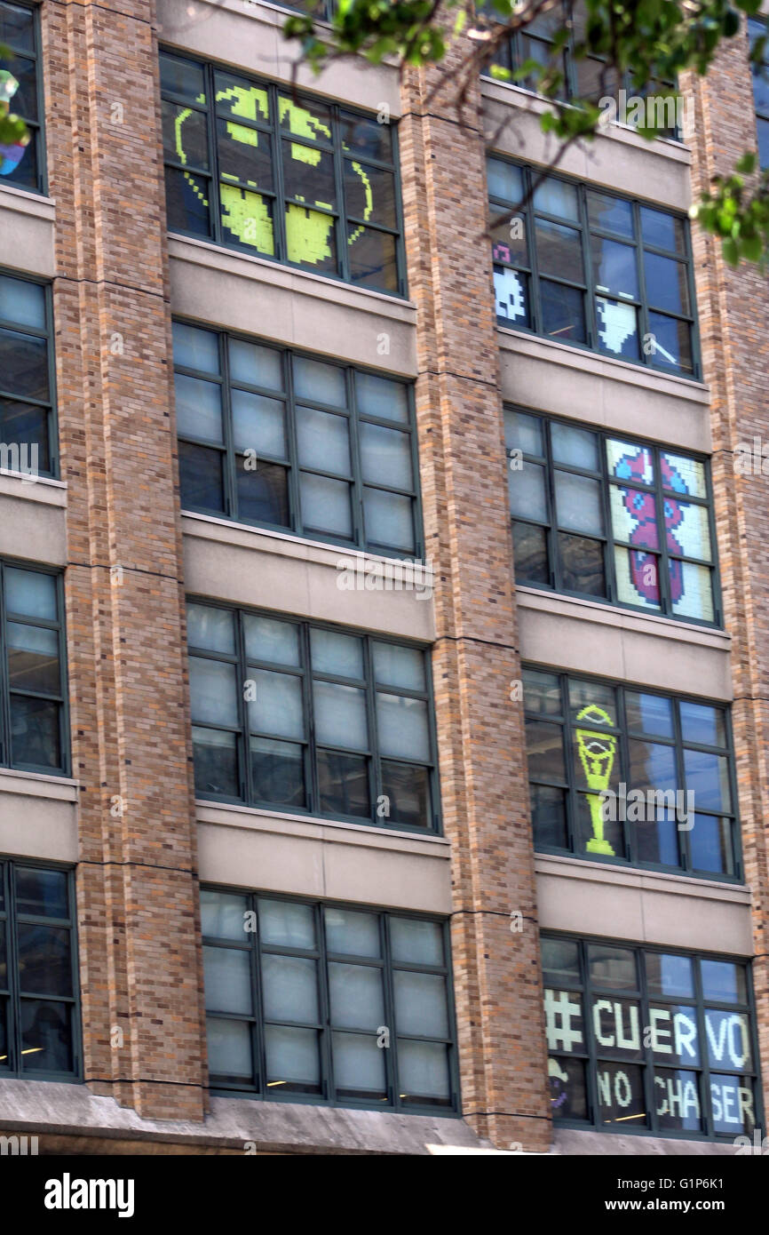 Post-it notes war breaks out in New York City Stock Photo - Alamy