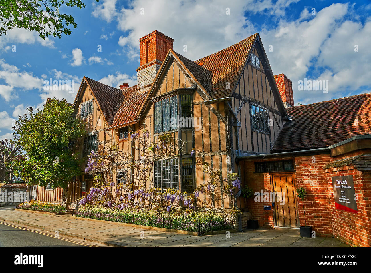 Stratford on avon halls croft house hi-res stock photography and images ...
