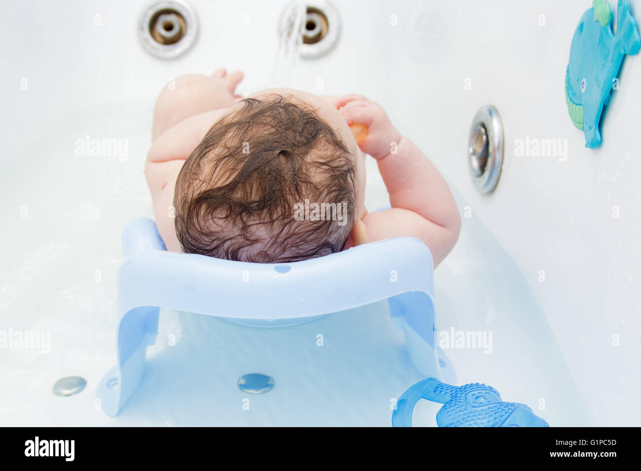 Baby Bath Hands Washing Head High Resolution Stock Photography and ...