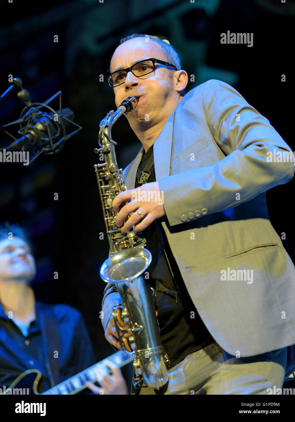 Julian arguelles hi-res stock photography and images - Alamy