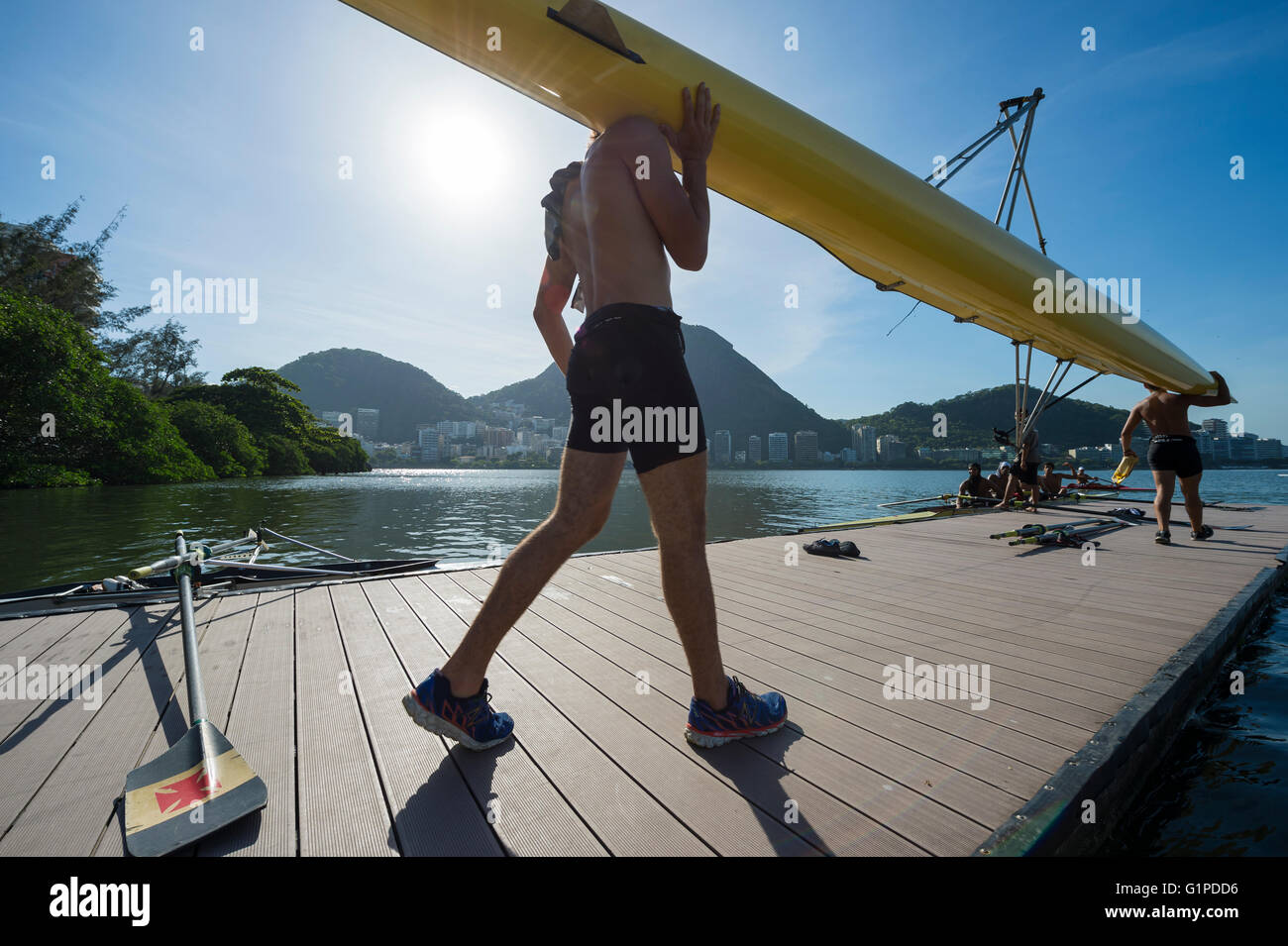 Rowing boat oars hi-res stock photography and images - Alamy