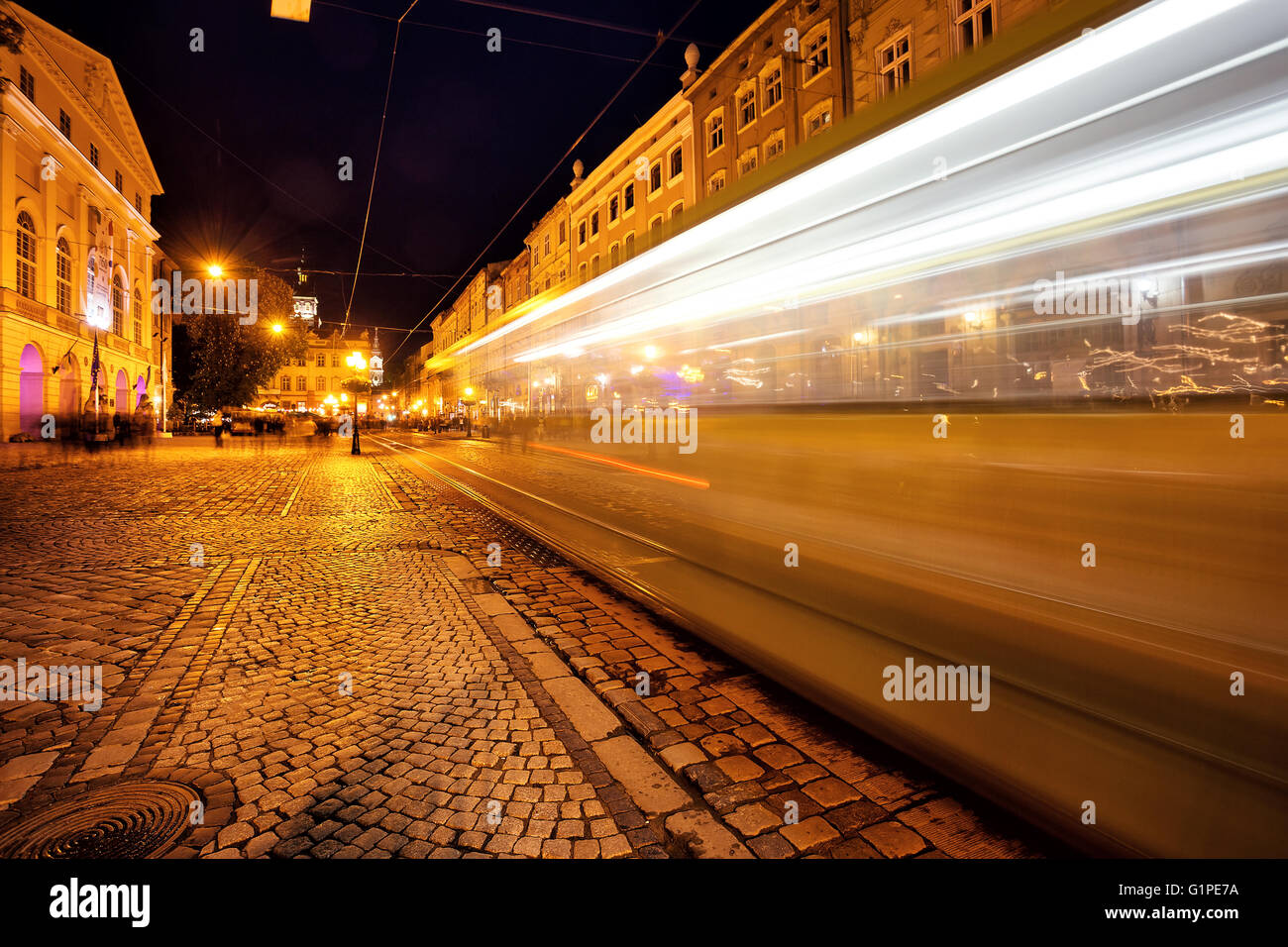 Dark night paved street Stock Photo - Alamy