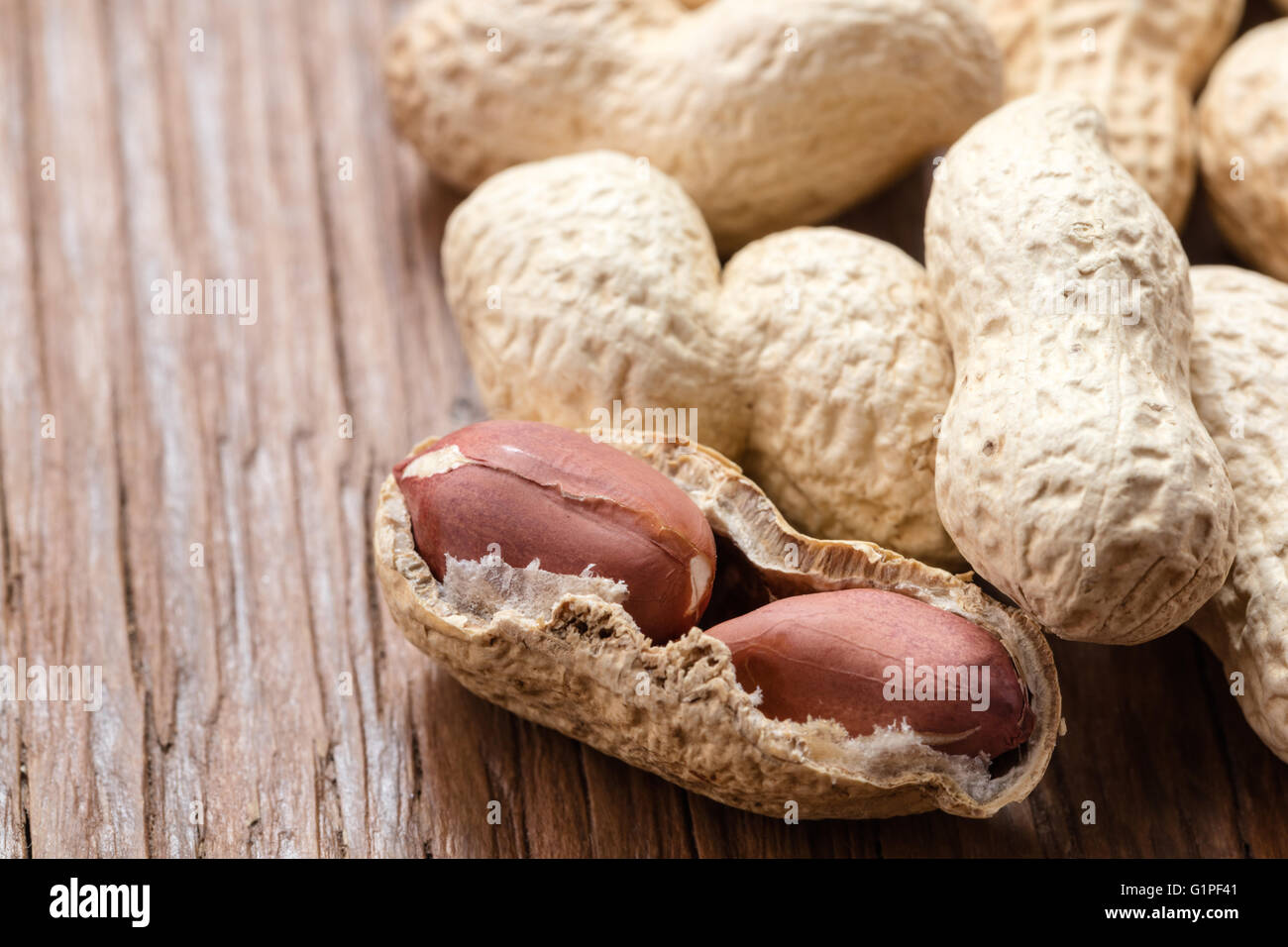 Skin allergy to peanuts hi-res stock photography and images - Alamy