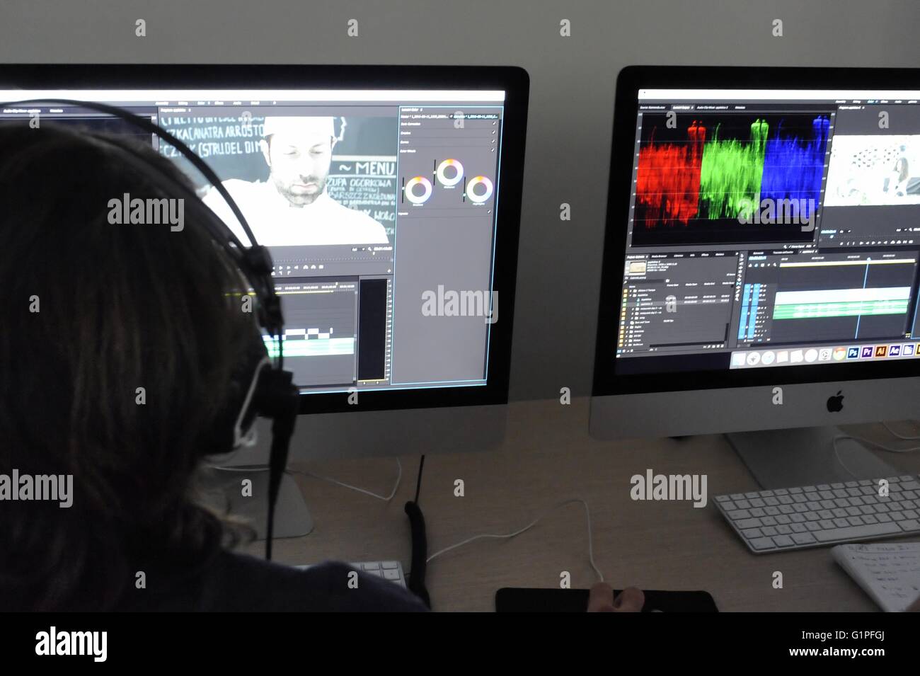 Student film editor hi-res stock photography and images - Alamy