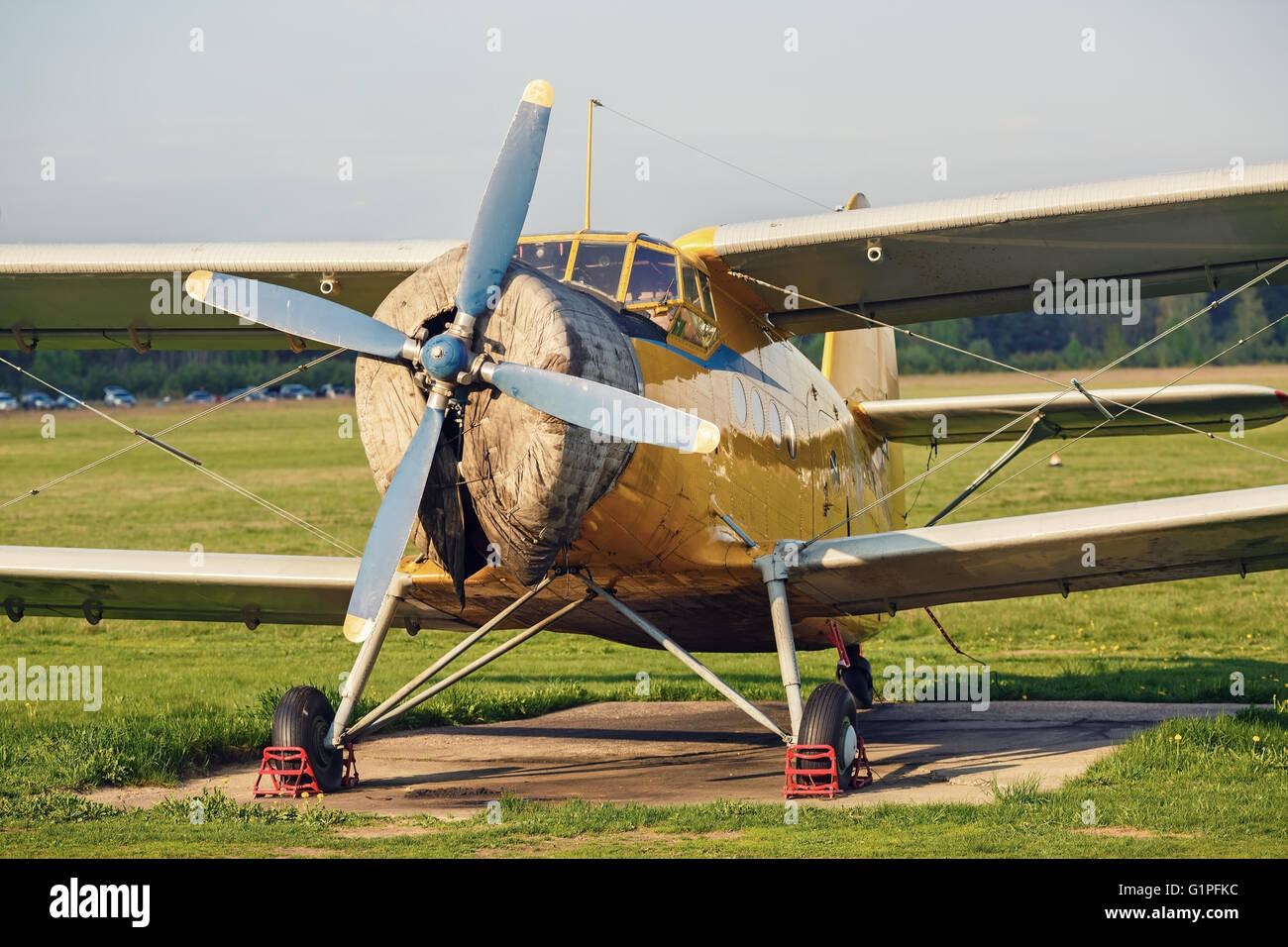 Airplane with propeller Stock Photo - Alamy