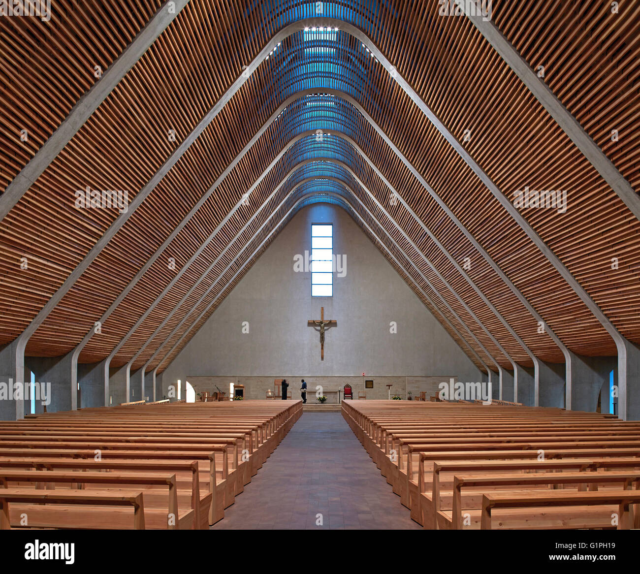 Interior view of nave and altar hi-res stock photography and images - Alamy