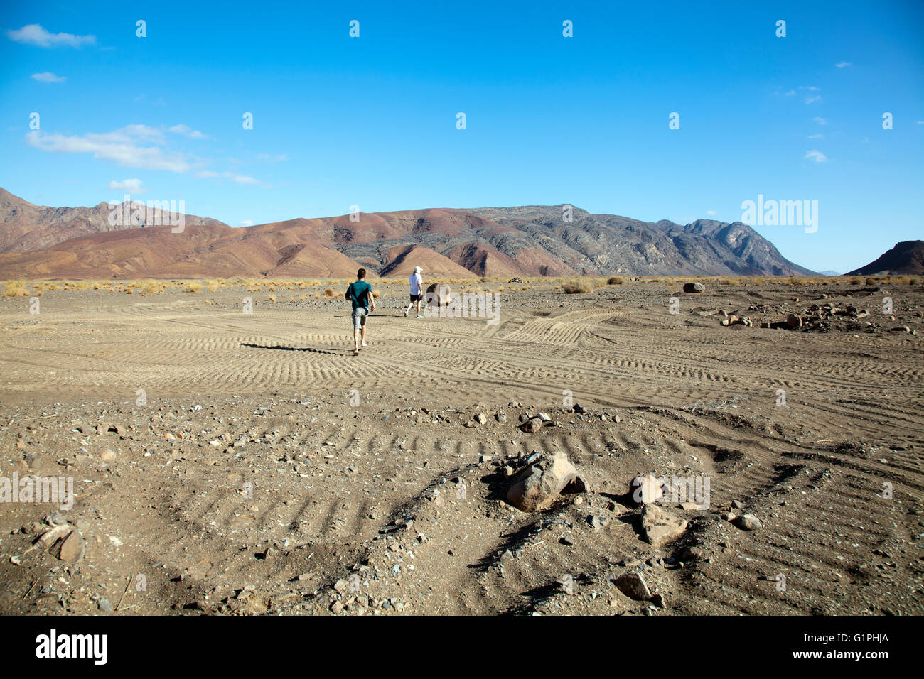 Visitors in Aussenkehr Desert Landscape in Namibia Stock Photo - Alamy