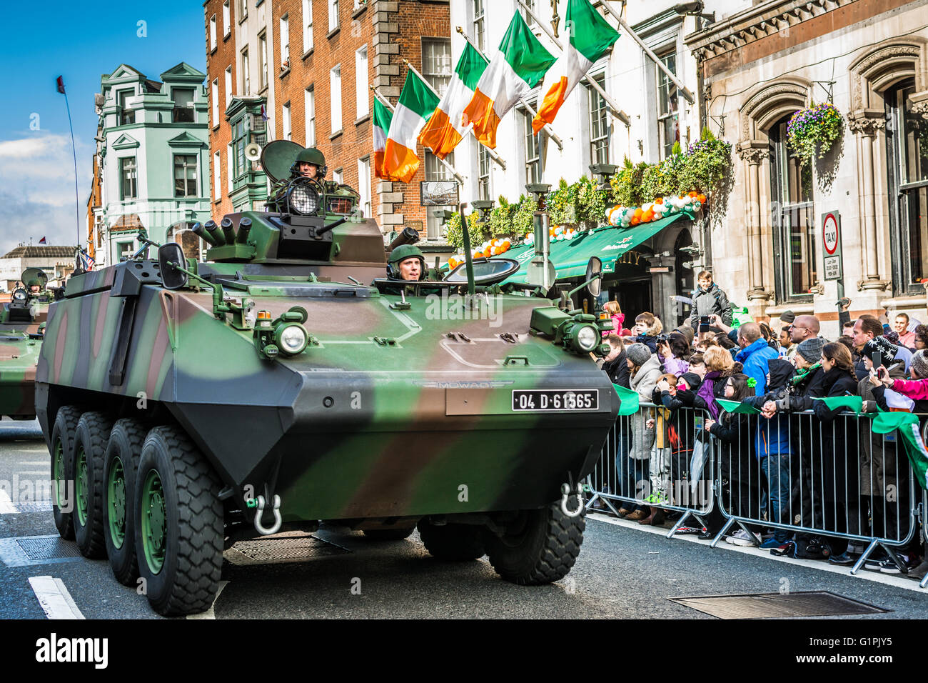 Irish military parade for Easter Rising centenary 2016 through Dublin ...