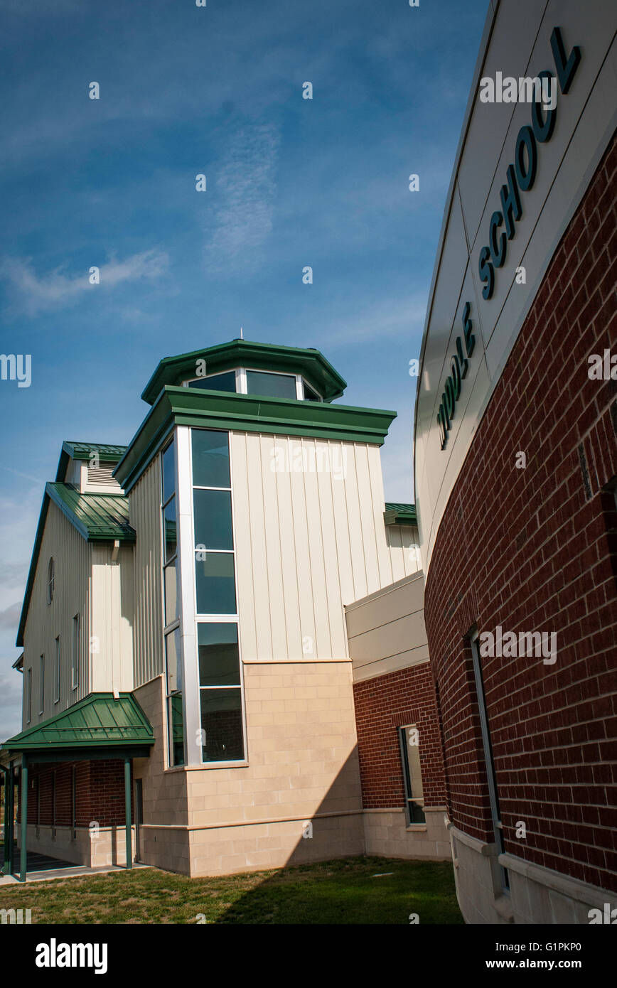 Architectural exteriors. School building Stock Photo - Alamy