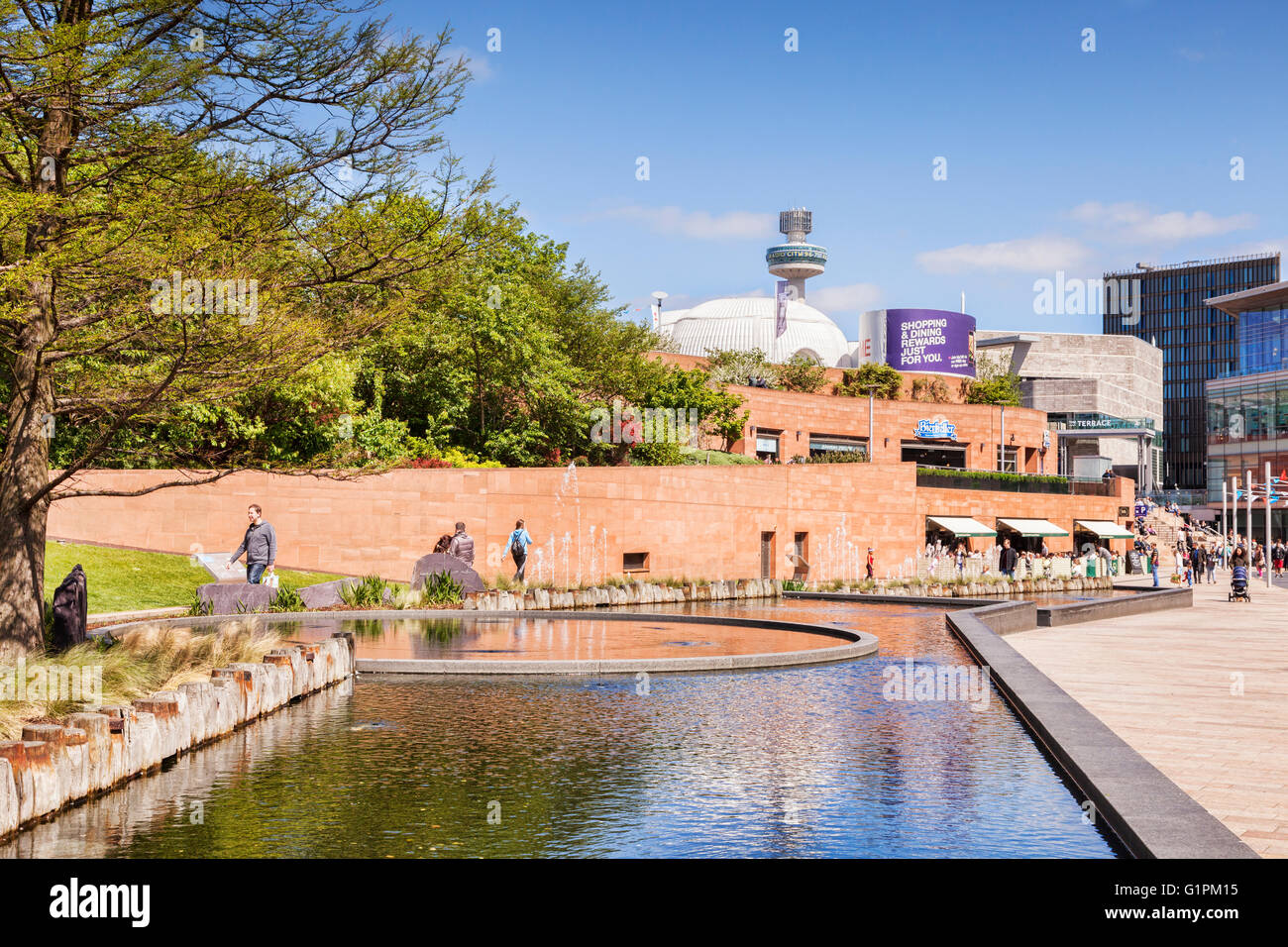 Liverpool in the sun hi-res stock photography and images - Alamy