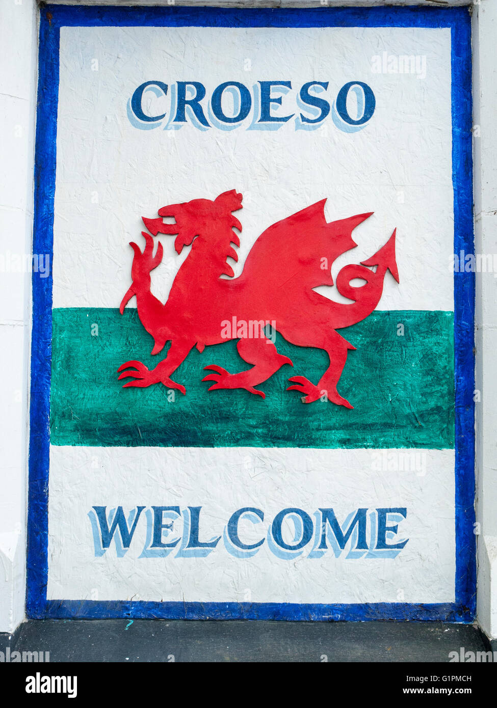 Croeso Welcome to Wales sign Stock Photo - Alamy
