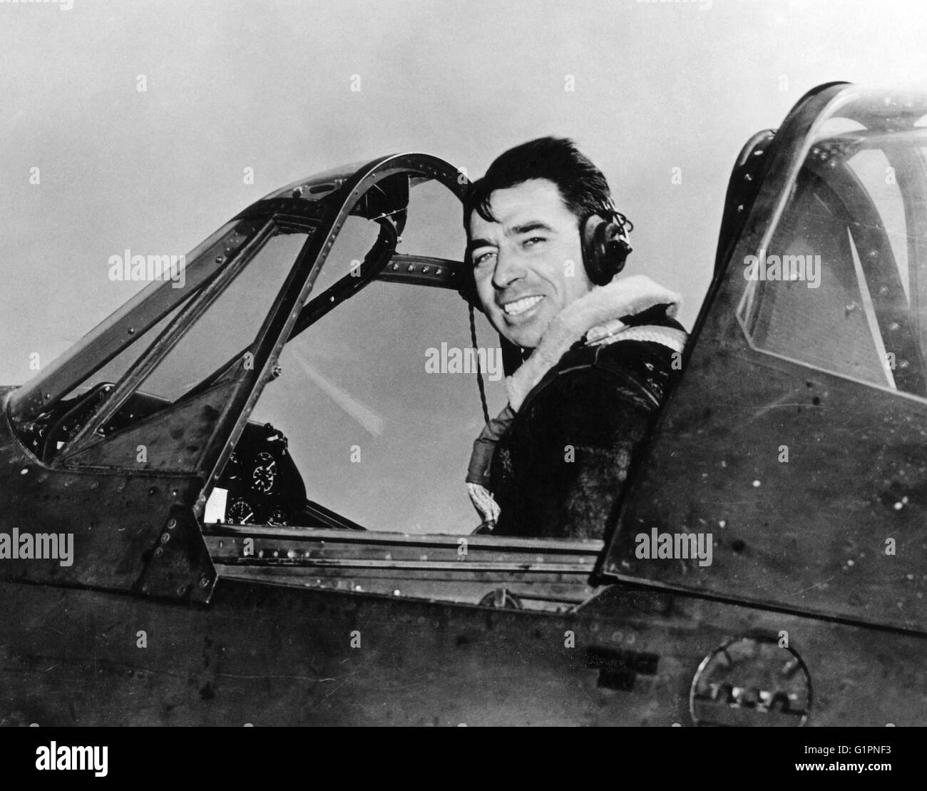 ROBERT LEE SCOTT JR. (1908-2006). American fighter pilot and author of ...