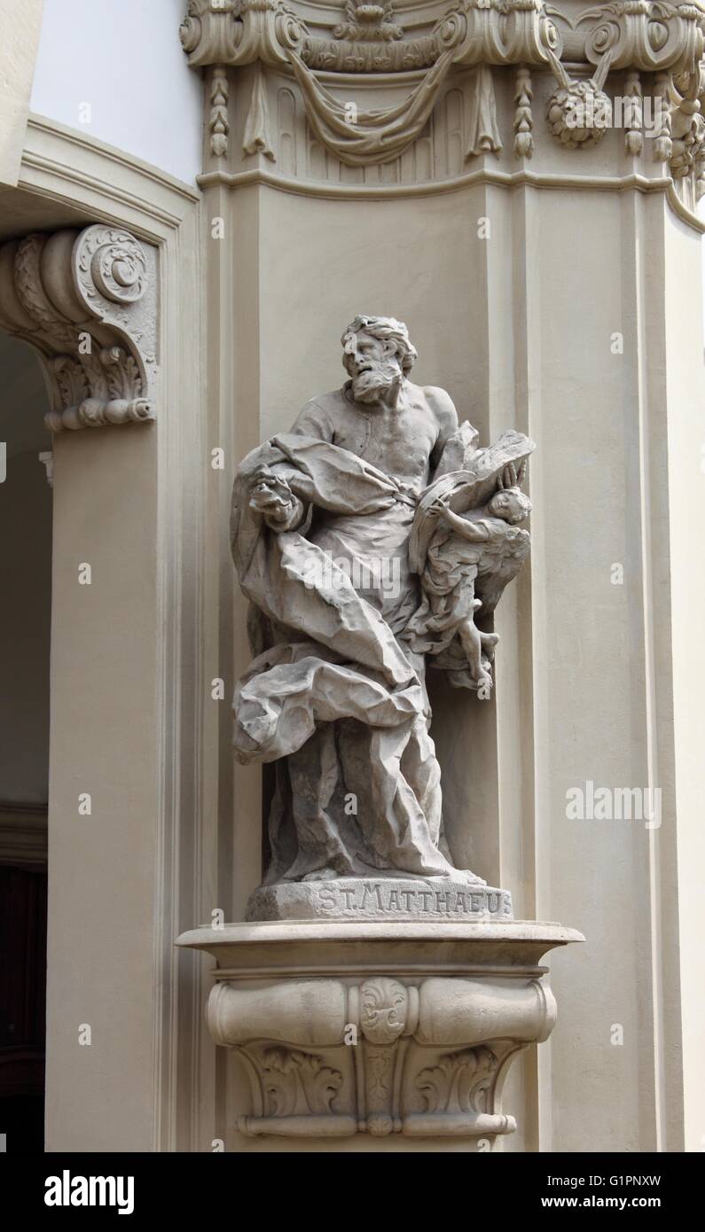 Statue of Saint Matthew the Evangelist Stock Photo - Alamy