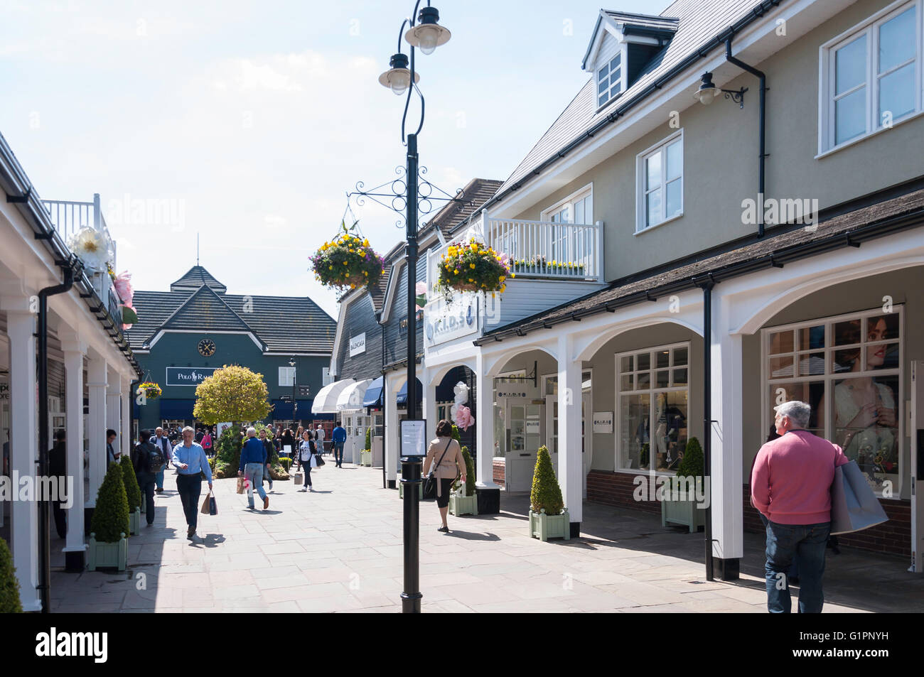Bicester Village Outlet Shopping Centre, Bicester, Oxfordshire, England ...