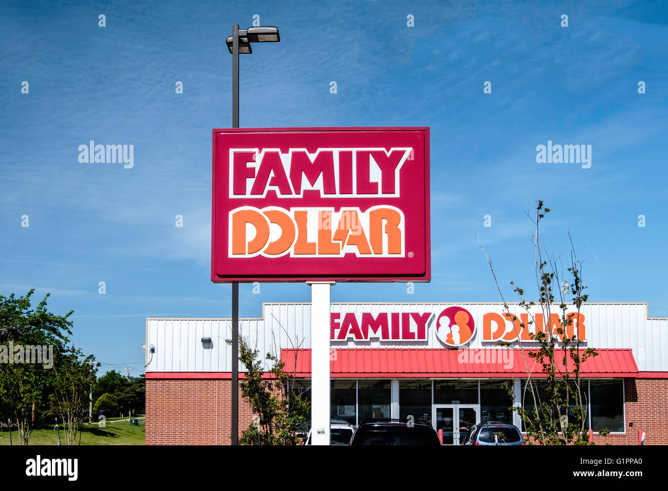Family Dollar Store Logo