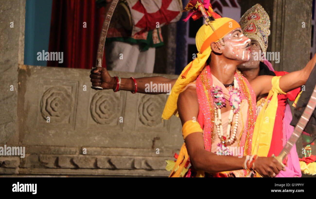 Rajasthani traditional dance Stock Photo - Alamy