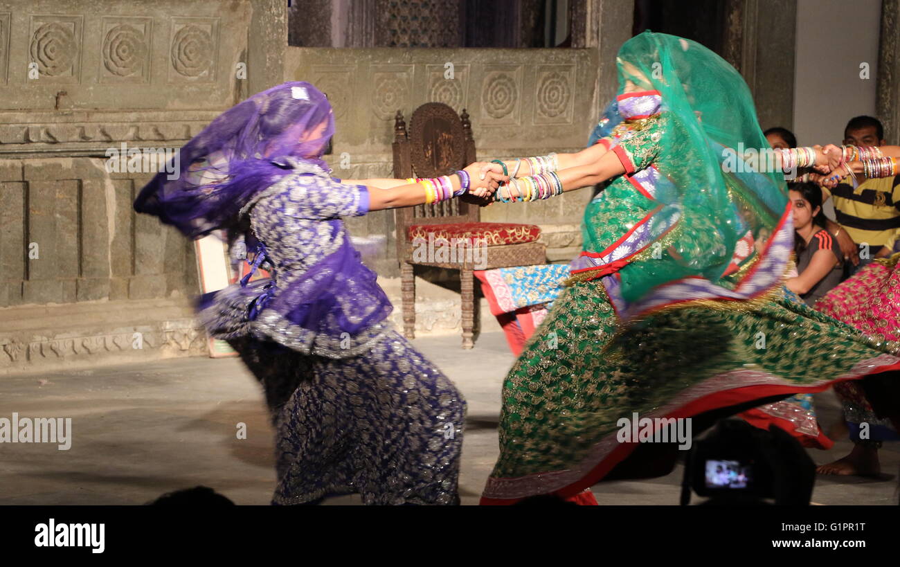 Rajasthani traditional dance Stock Photo - Alamy