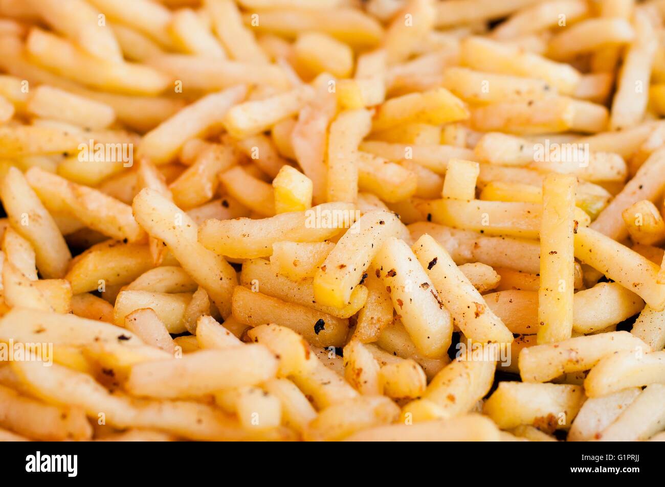 Golden deep fried french fries hi-res stock photography and images - Alamy
