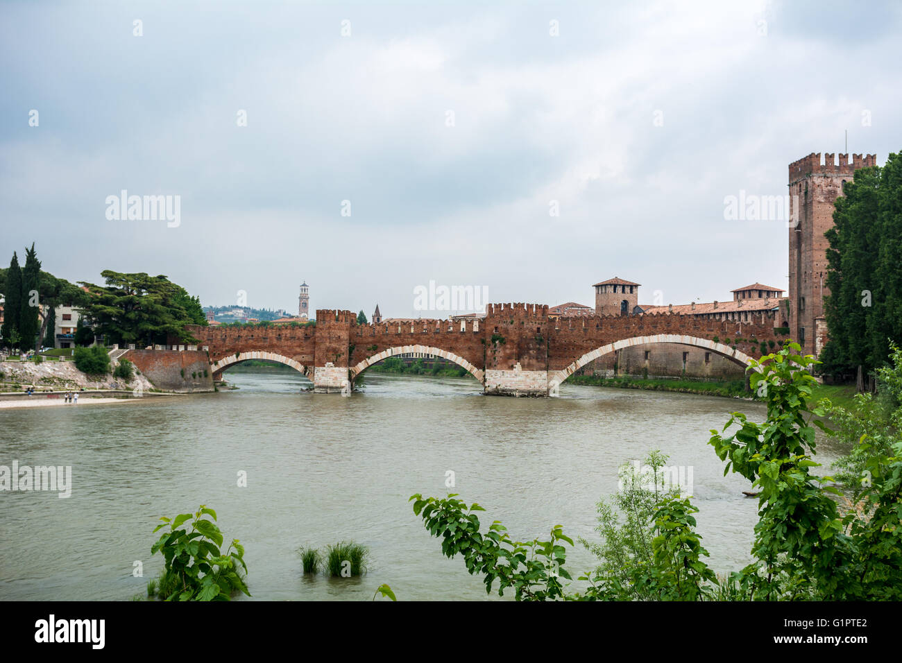 Verona italy castelvecchio castle hi-res stock photography and images ...