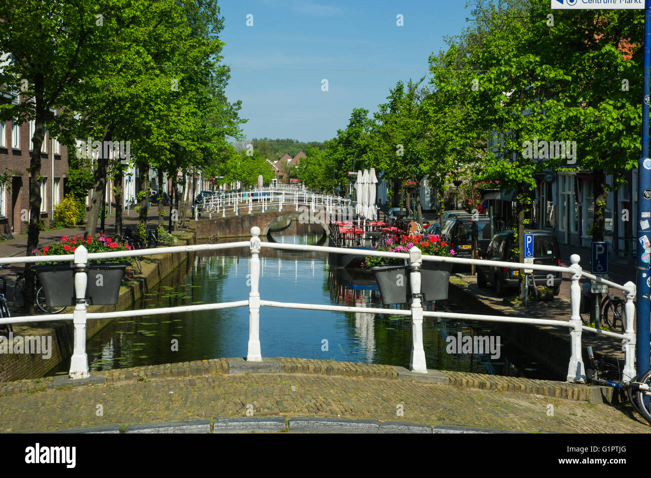 Dutch canal scene in Delft Stock Photo - Alamy