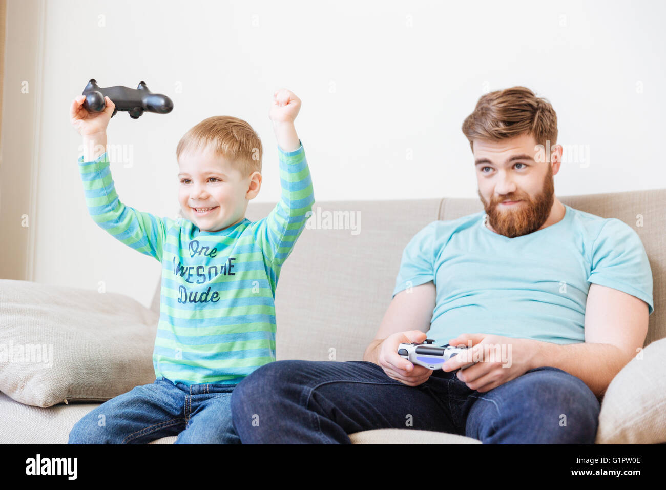 Gaming dad hi-res stock photography and images - Alamy