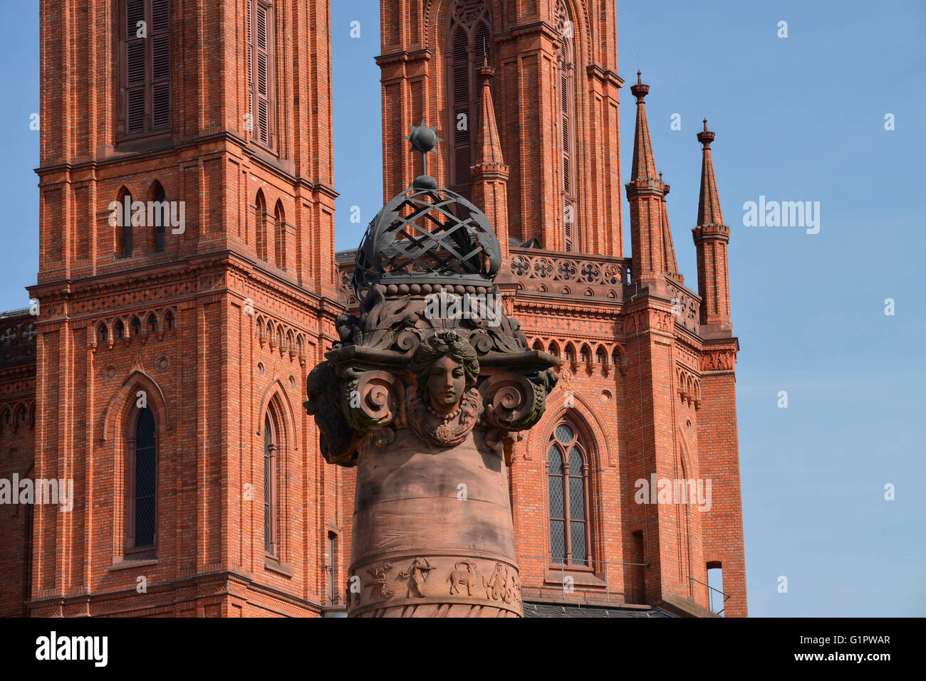 Market fountain, market column, market church, Schlossplatz, Wiesbaden ...